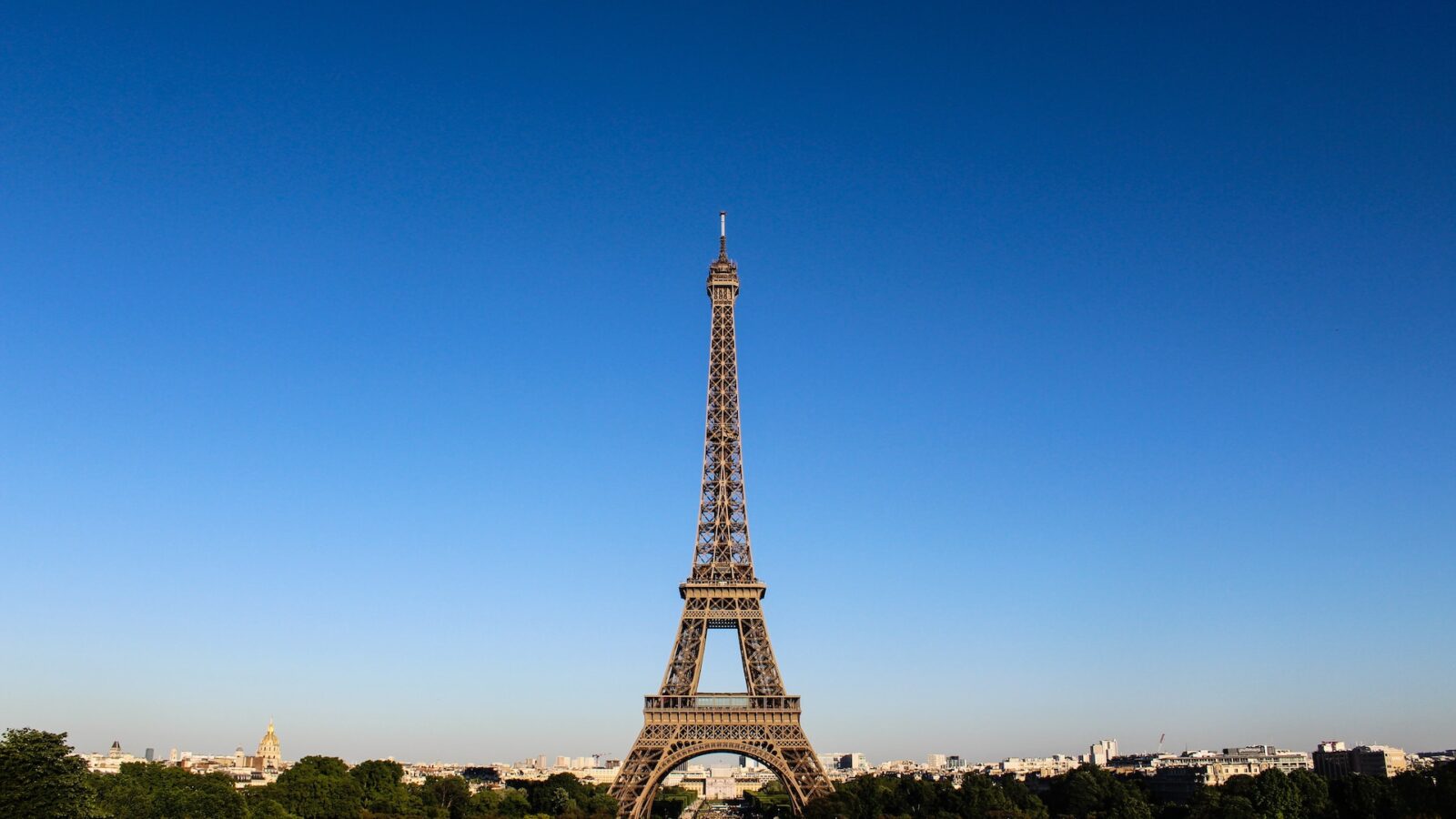 Top 10 Most Visited Tourist Attractions in the World